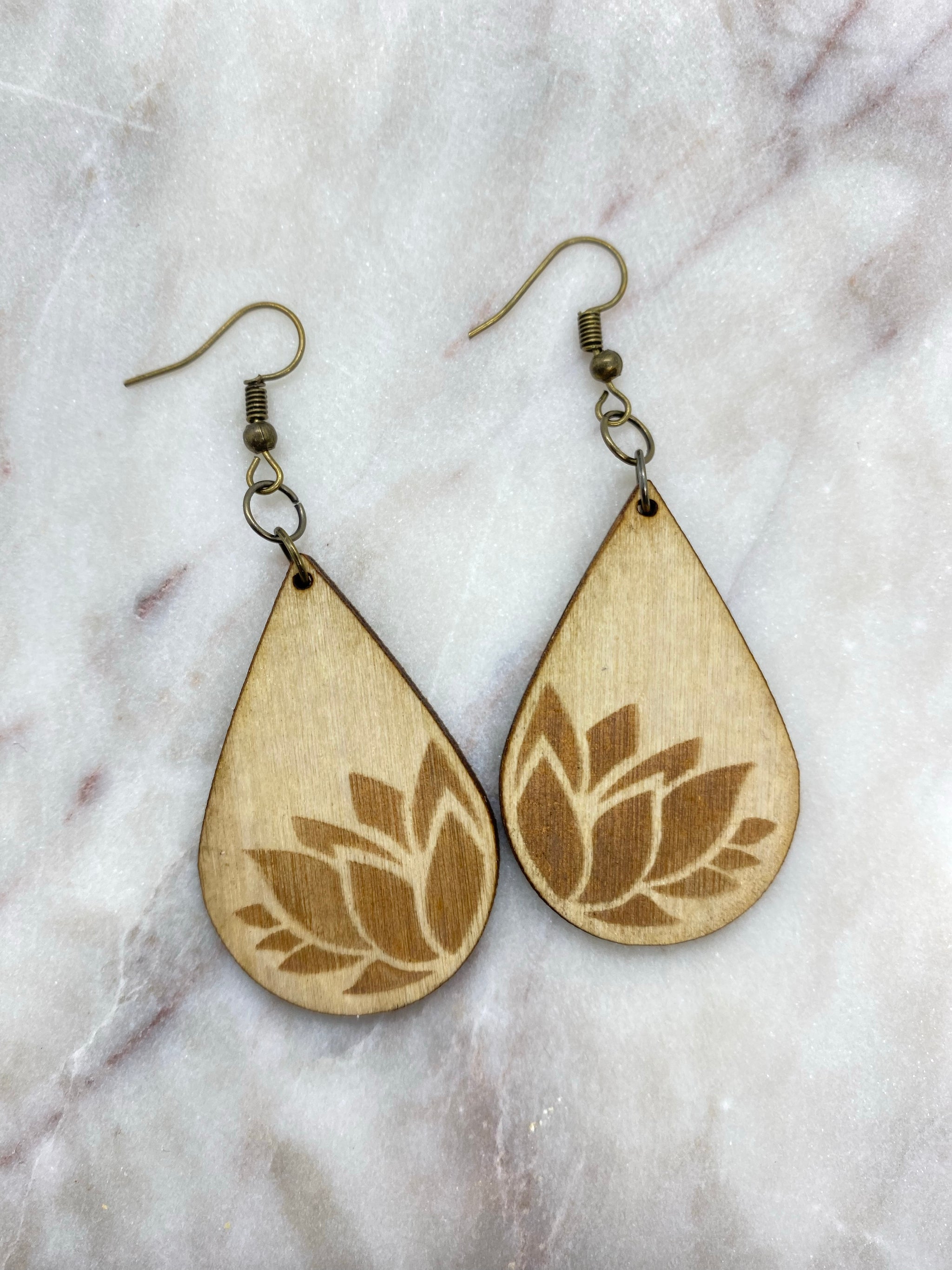 Lotus Split Teardrop – Woodland Steelworks